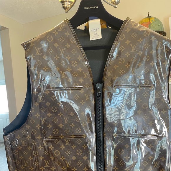 Louis Vuitton | Jackets & Coats | Louis Vuitton 2 Ss Inflatable Gilet ...